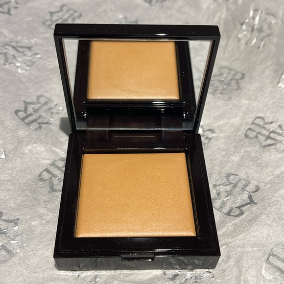 laura mercier | Makeup | Laura Mercier Secret Blurring Powder For Under ...